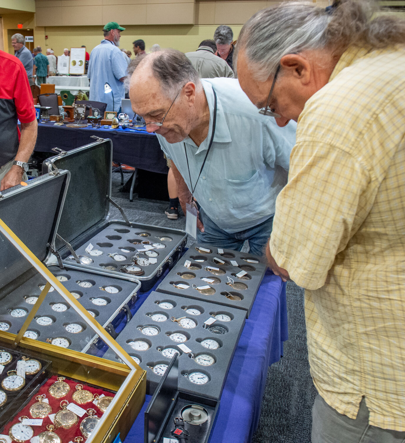 Timepieces in spotlight at Watch & Clock Collectors convention [photos ...