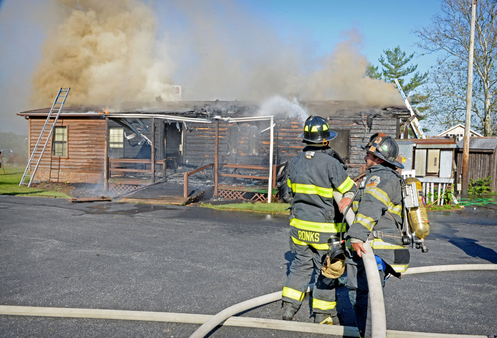 Firefighter battle fire in East Lampeter Township {photos} | Local News ...