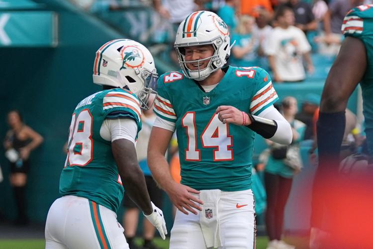 Quinn Ewers likely to remain Dolphins' starting QB for final 2 games of ...
