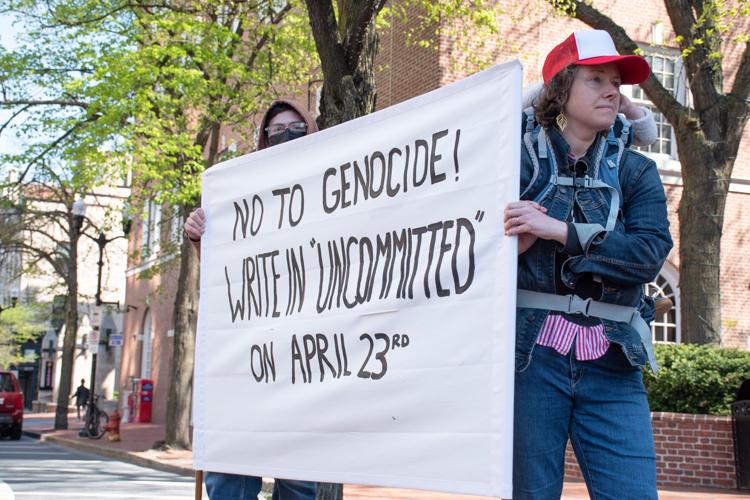 Rallygoers urge Dems to write ‘uncommitted’ on primary ballots [photos ...