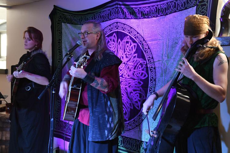 Meduseld Meadery hosts winter party featuring ax-throwing and music ...