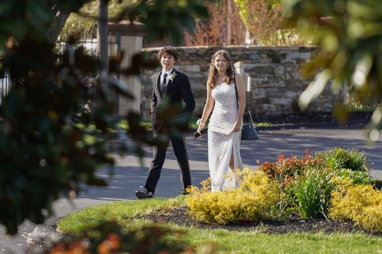 Pequea Valley enchants with 2022 prom [photos] | Local News ...