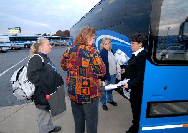Holiday tradition: The Big Apple - by bus | News | lancasteronline.com