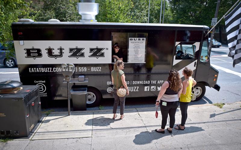 Entrepreneurs push to grow food trucks' popularity as 'everyday' food ...