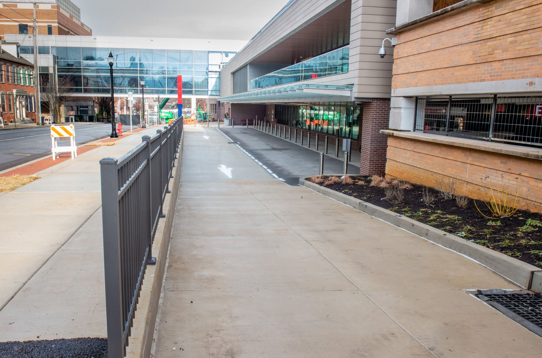 Penn Medicine Lancaster General Health unveils $50M proton therapy ...