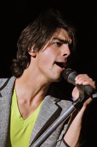 CONCERT REVIEW: Jonas Brothers burn up the stage at Hershey | Lifestyle ...
