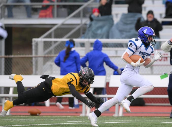 Lampeter-Strasburg vs. Thomas Jefferson - PIAA Class 4A football ...