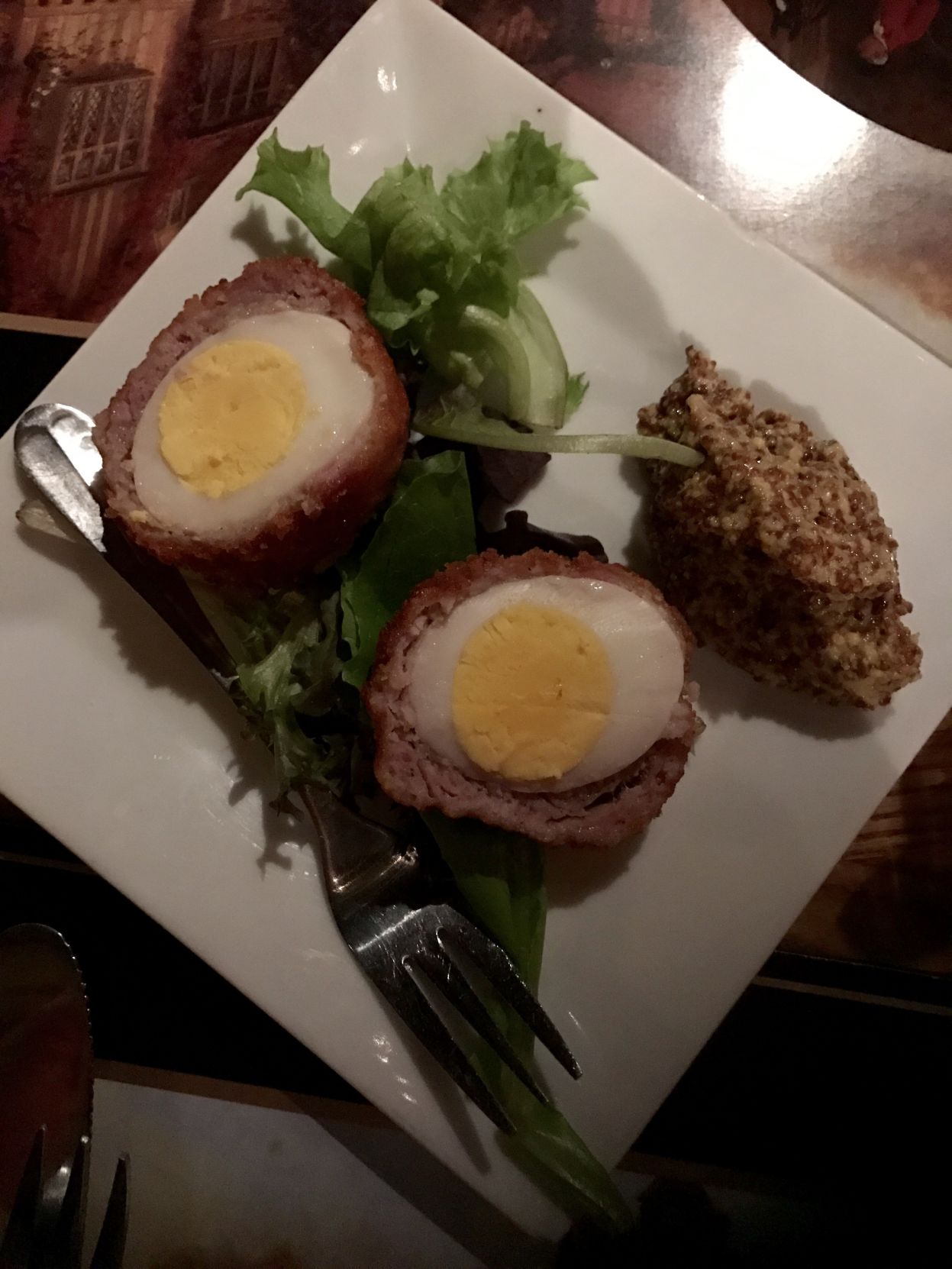 We secretly dined at Quips Pub: Here's a review for our IncognEATo ...