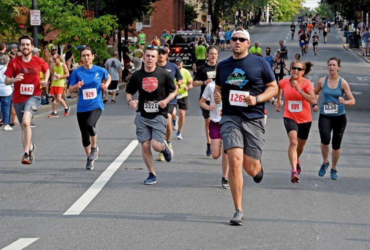 Runners take part in 5-mile Red Rose Run; proceeds benefit Central ...