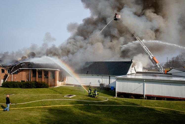 Scenes from the fire at Hershey Farm Restaurant & Inn in Ronks [photos ...