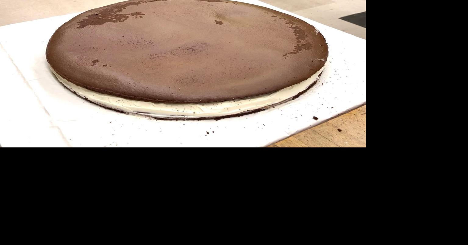 Watch: Shady Maple Farm Market makes 33-pound whoopie pie; here's when ...