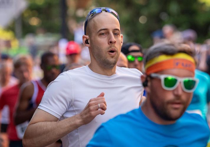 Scenes from the 48th annual Red Rose Run [photos] | | lancasteronline.com