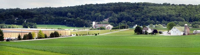 Urban Outfitters eyes $105 million expansion in Gap | Business ...