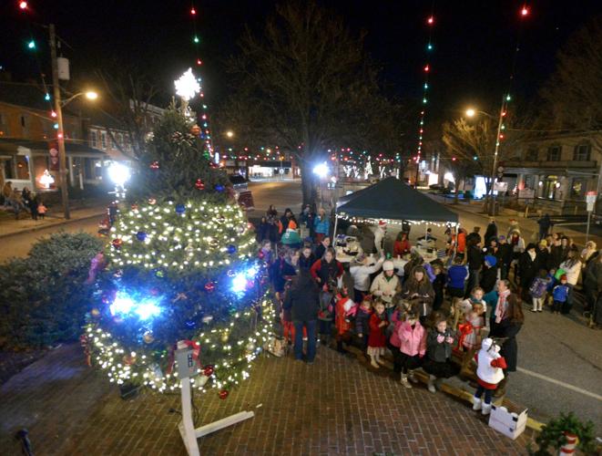 Jolly and bright: Manheim flips the switch on Christmas | Local News ...
