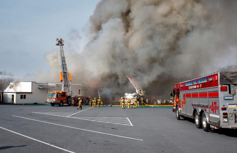 Scenes from the fire at Hershey Farm Restaurant & Inn in Ronks [photos ...