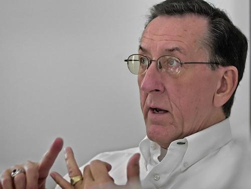 Jim Ruth, 'grand old man' of local arts scene, dies in collision ...