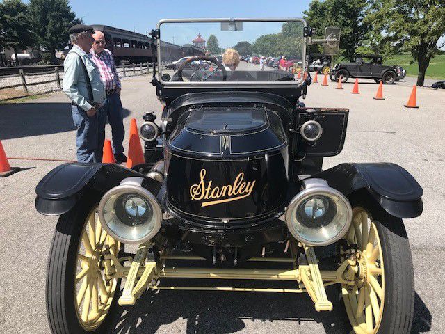 50 Stanley steam automobiles roll into Strasburg Rail Road [video and ...