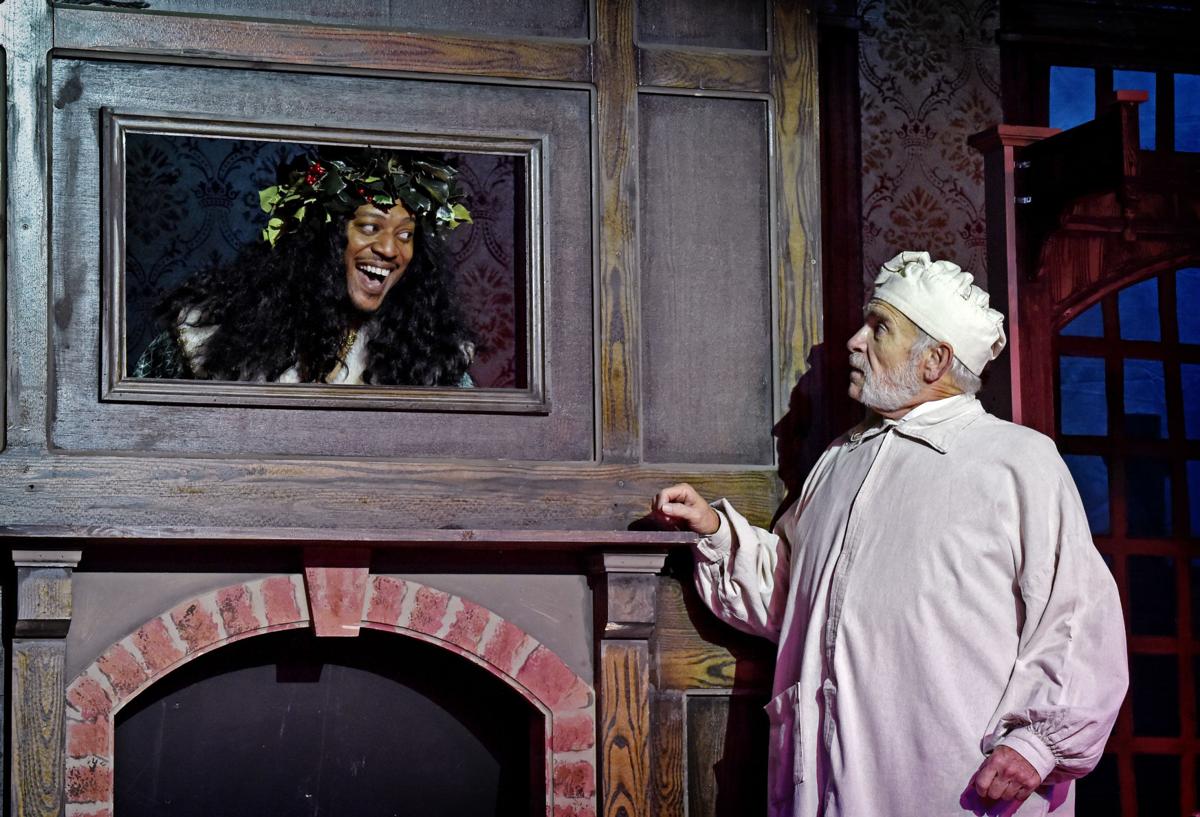 Review: Dutch Apple's 'Christmas Carol' is a holiday treat, with music ...
