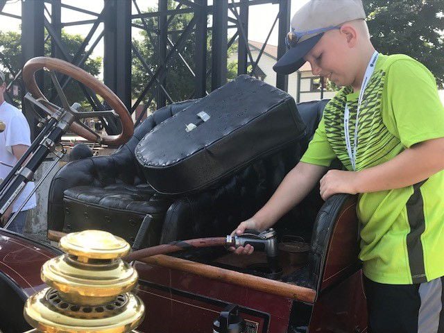 50 Stanley steam automobiles roll into Strasburg Rail Road [video and ...