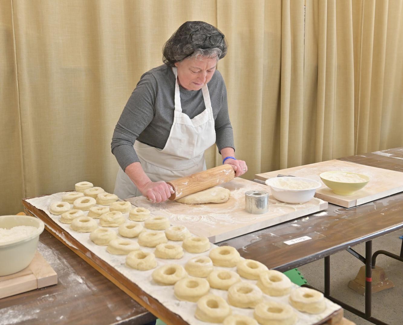 Fasnacht fry at Holy Trinity Catholic Church in Columbia [photos ...