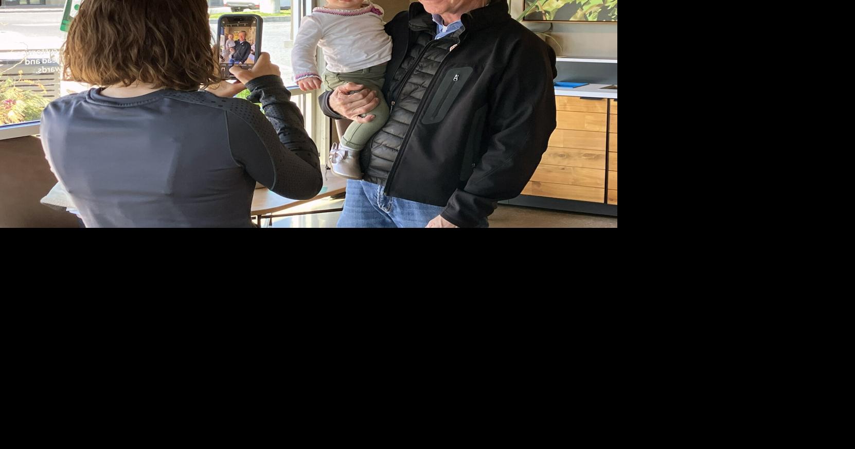Actor William H. Macy dined at Kyma Seafood Grill in Stevens ...