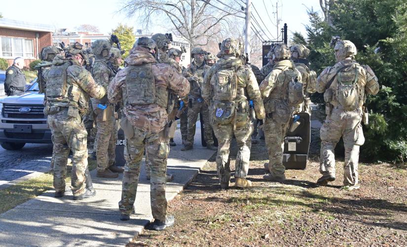 Pennsylvania State Police SERT Team trains on the MU Campus [photos ...