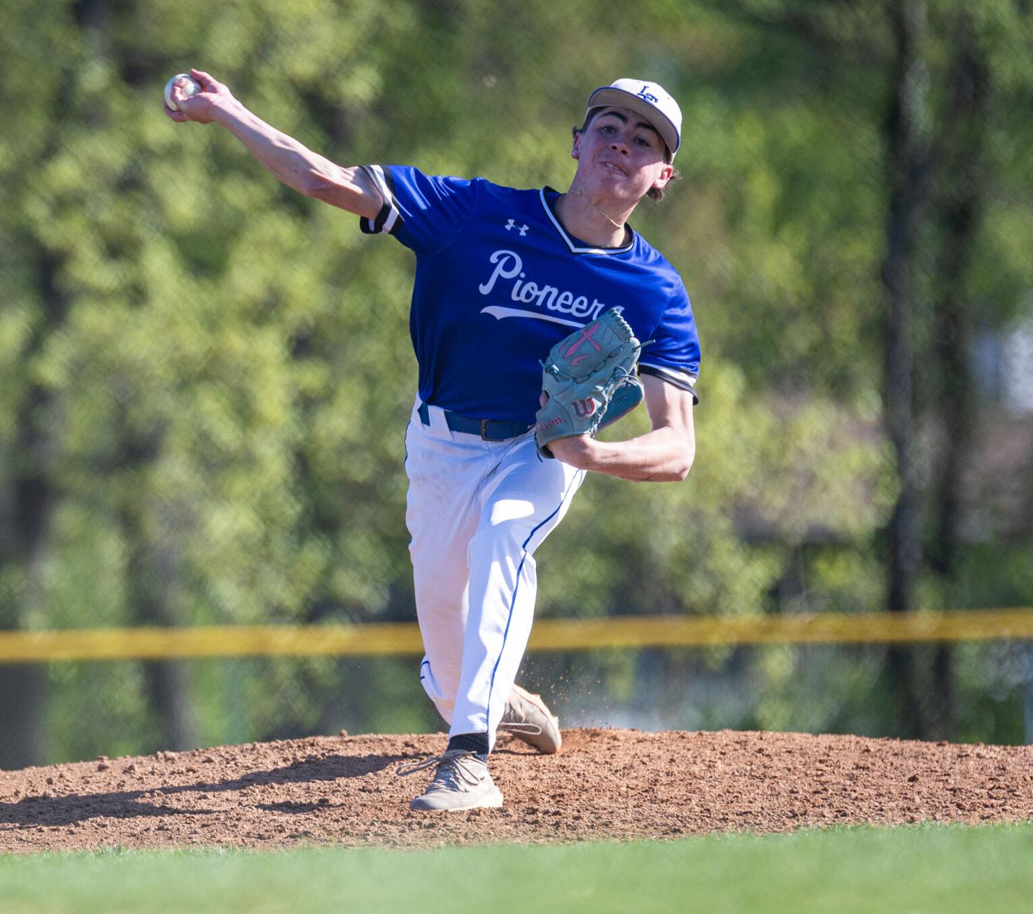 Lampeter-Strasburg finds an ace in an unlikely place on way to ...