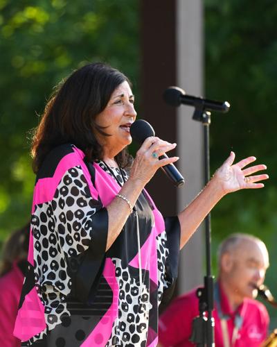 Longtime bandleader Bob Troxell honored at tribute concert [photos ...