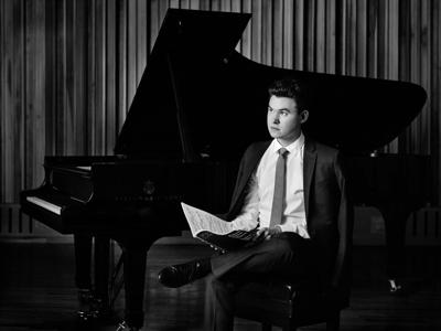 Lancaster piano prodigy Matthew Graybil is all grown up; he performs at ...