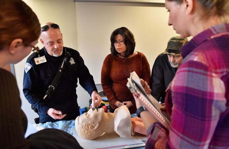 How to use Narcan: Lancaster County residents get trained | Local News ...