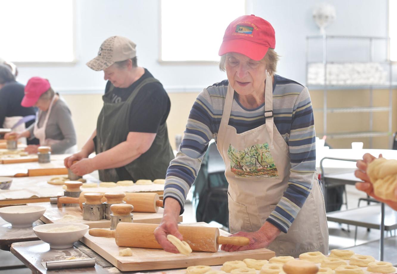 Fasnacht fry at Holy Trinity Catholic Church in Columbia [photos ...