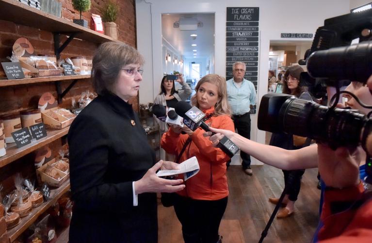 Pennsylania's first lady, Frances Wolf, visits Lancaster Thursday ...