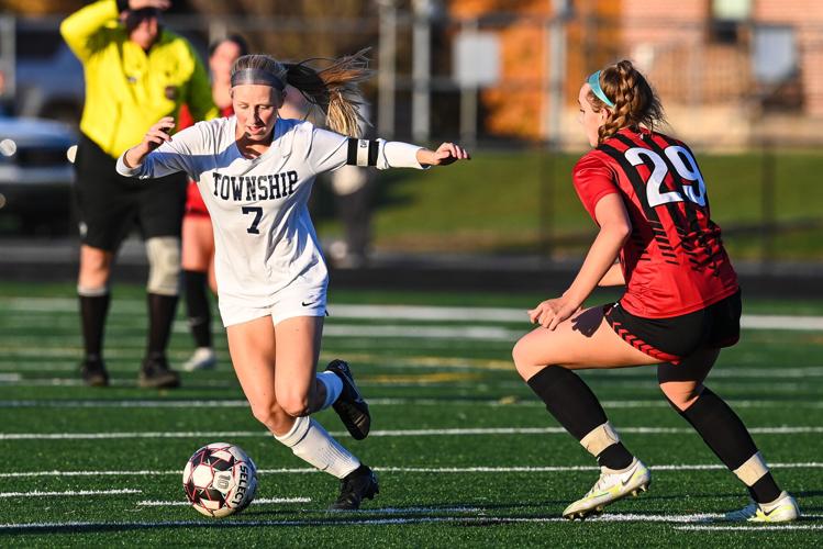 Warwick vs. Manheim Township - L-L League girls soccer championship ...