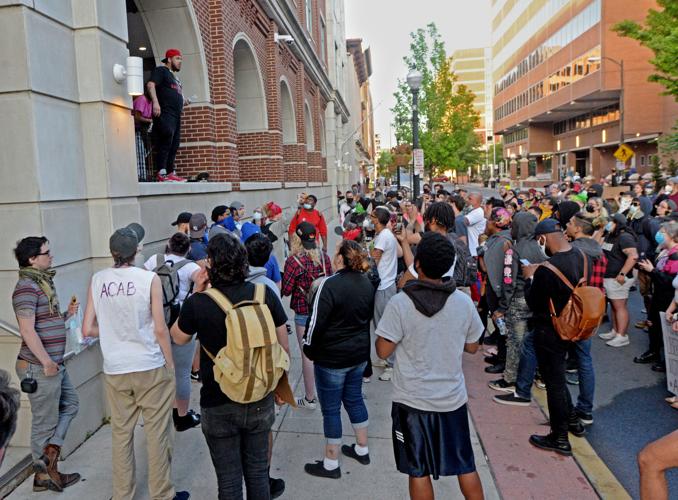 Protesters return to Lancaster city police station to protest Monday ...