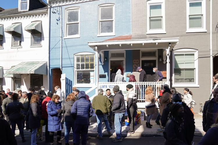 Celebrate Manny and Awilda Cruz’s achievement of homeownership [photos ...