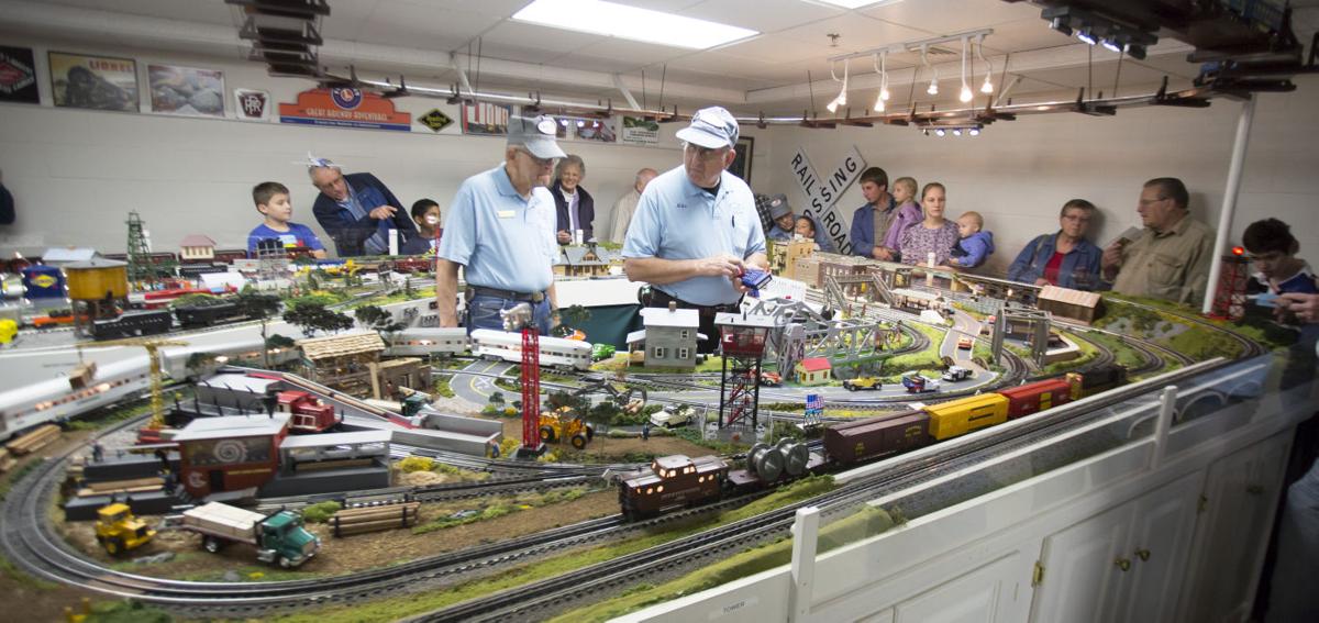 PHOTO GALLERY: Holiday train displays in Lancaster County | Local News ...