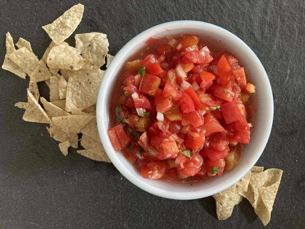 How to make salsa with in-season tomatoes and tomatillos | Life ...