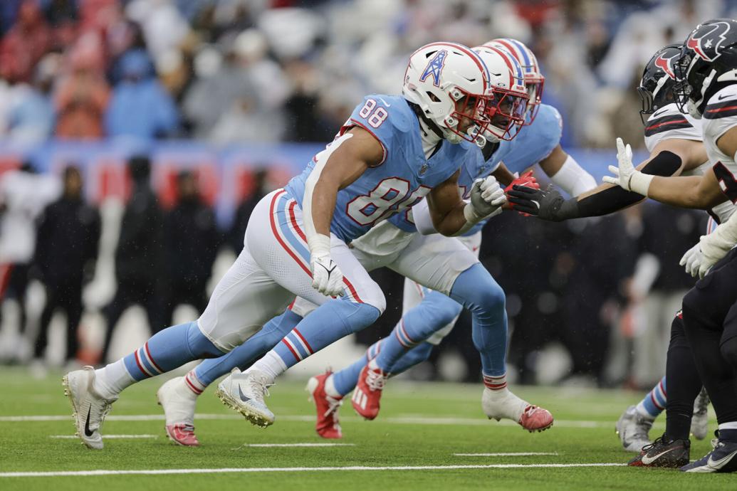 Hempfield grad, now with NFL's Tennessee Titans, gives back to school ...