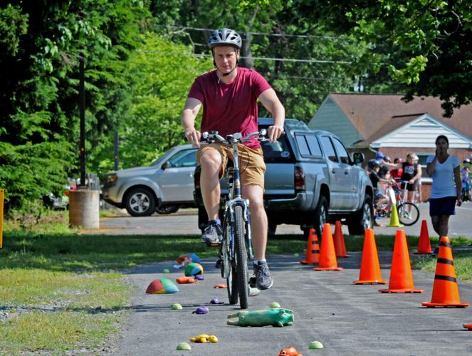 Actor Jonathan Groff stresses bike safety at local elementary school ...