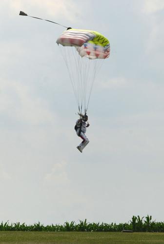 Group sets state skydiving record for Jumpers Over Seventy | Local News ...