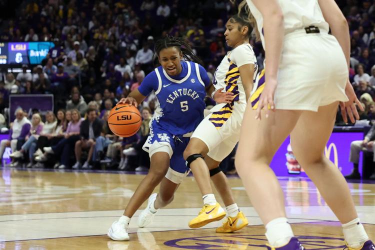 Morgan's last-second 3-pointer lifts No. 11 Kentucky over No. 5 LSU 80 ...