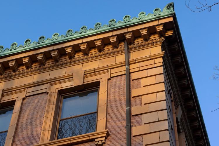 Examples of narrow-gauge brick on Lancaster buildings [photos ...