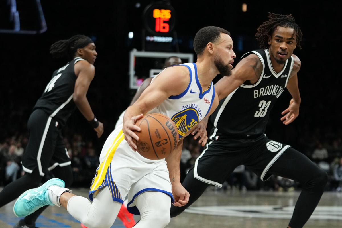 Curry y Butler lideran a los Warriors en victoria 120-107 sobre los ...