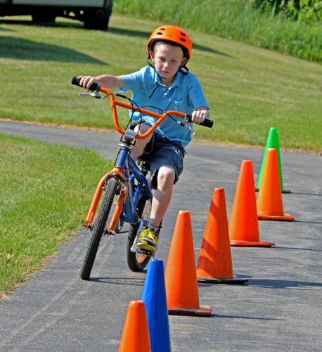 Actor Jonathan Groff stresses bike safety at local elementary school ...