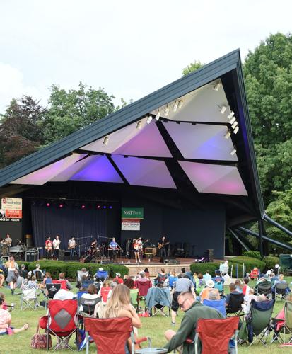 A weekend in photos: Clyde and Gracie Lawrence at the Long’s Park ...