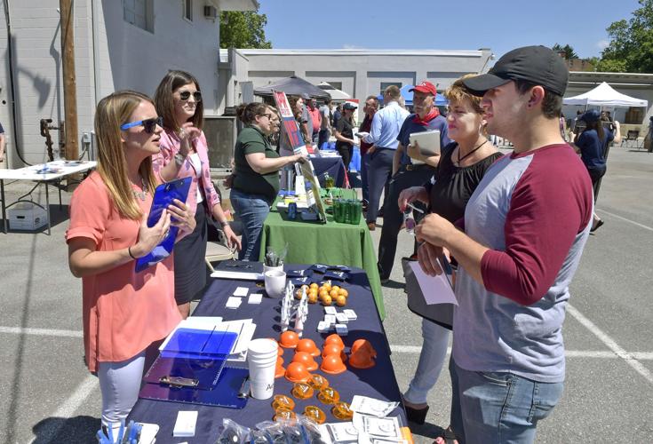 Ex-Worley & Obetz employees among 200 job seekers at fair a week after ...