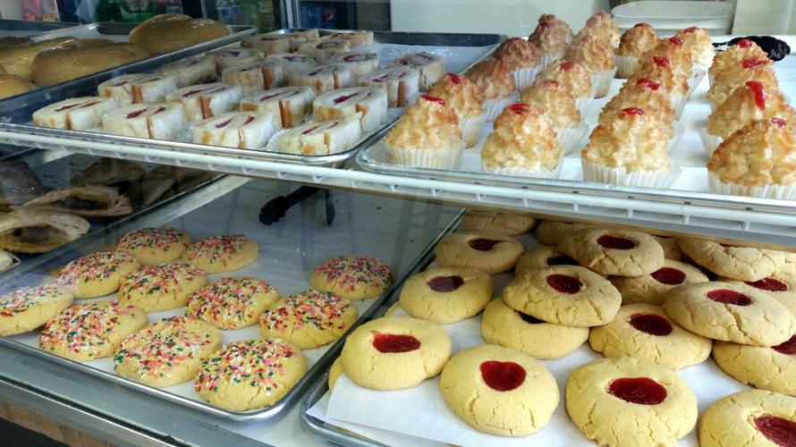 5 sinfully delicious Lancaster bakeries that will put a smile on your ...