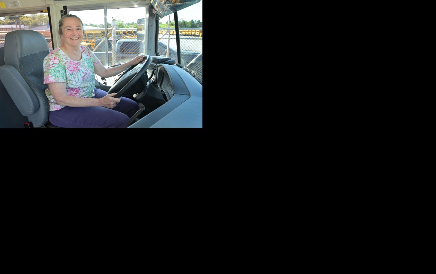 'Gold standard' of bus drivers wins national award for 45-year career ...