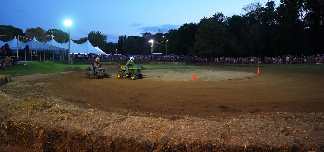 Ephrata fair shifts into high gear with lawn mower races [photos ...