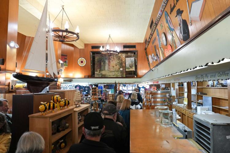 Dutch Haven begins liquidation ahead of final sale [photos] | Local ...